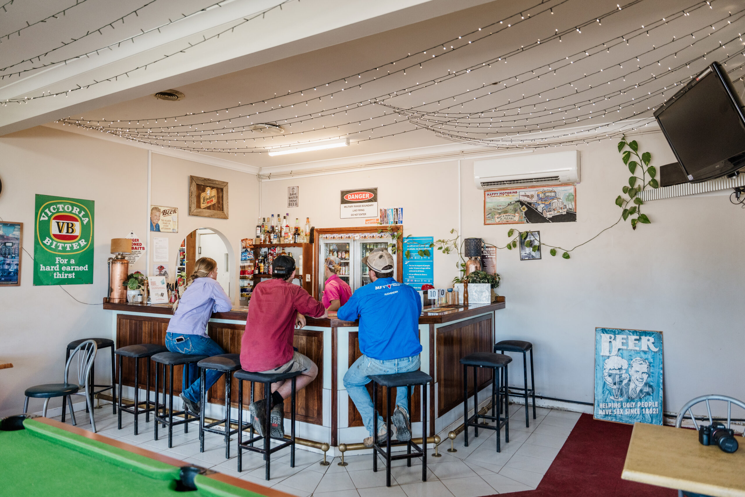 Mundrabilla Roadhouse | Our family-run roadhouse provides great food ...
